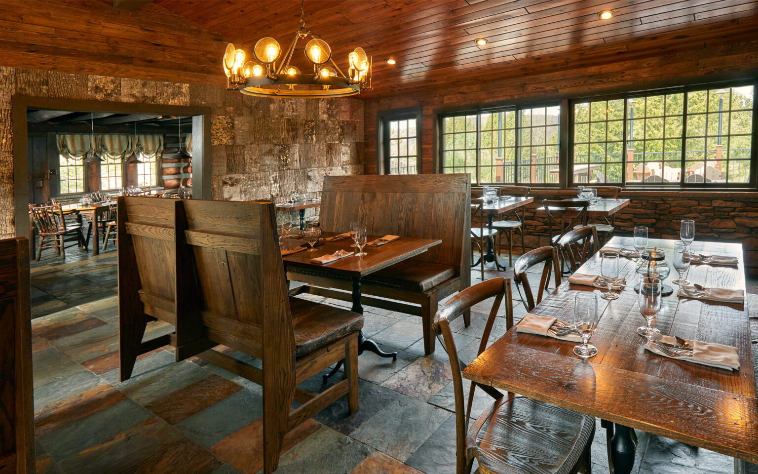 Restaurant in Cook Forest | Gateway Lodge